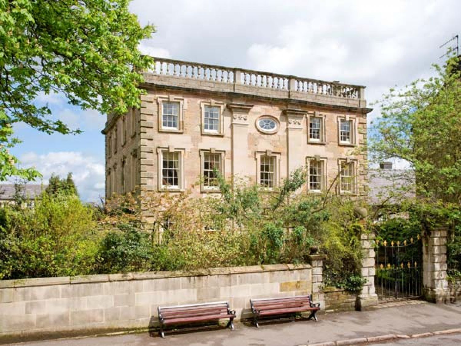 Winster Hall | Winster | Peak District | Self Catering Holiday Cottage
