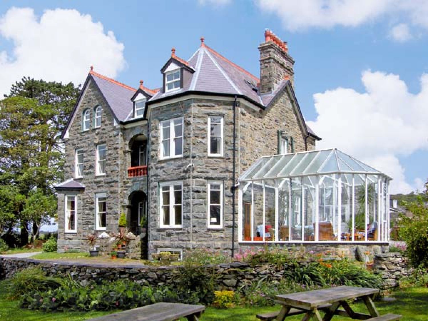 Pensarn Hall | Llanbedr | Llanfair | Self Catering Holiday Cottage