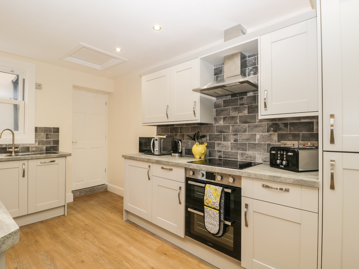 Roseberry House | Guisborough | Belmont Fm | North York Moors And Coast ...