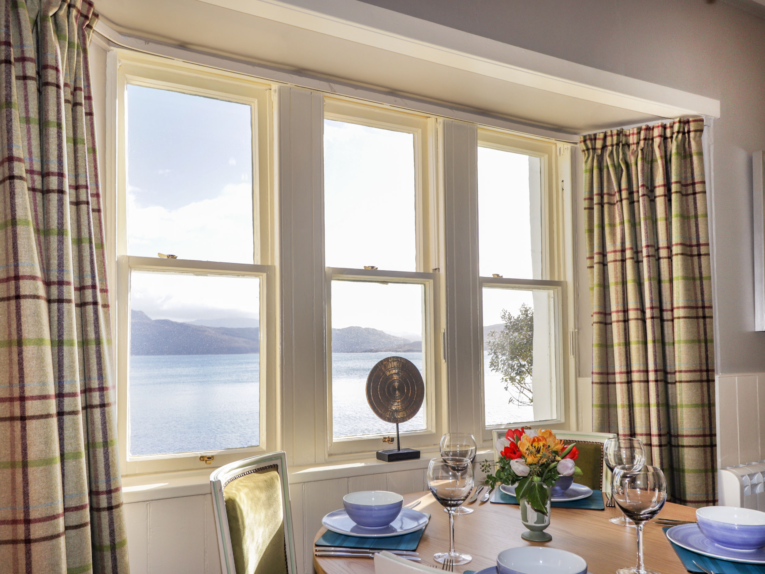 Kyle of Lochalsh and Plockton Cottages (walkhighlands)