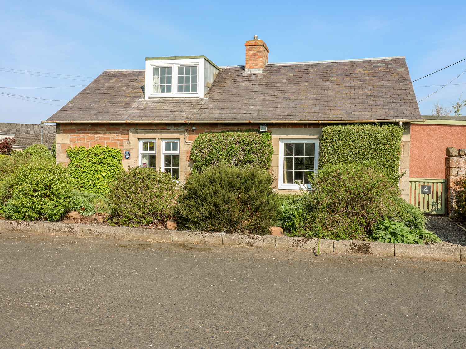 Melrose Cottages, Jedburgh, Selkirk and Kelso (Walkhighlands)