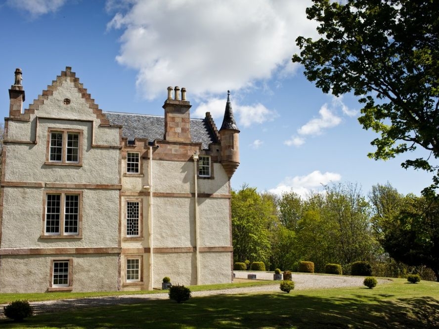 Ullapool Cottages, Assynt and Easter Ross (Walkhighlands)