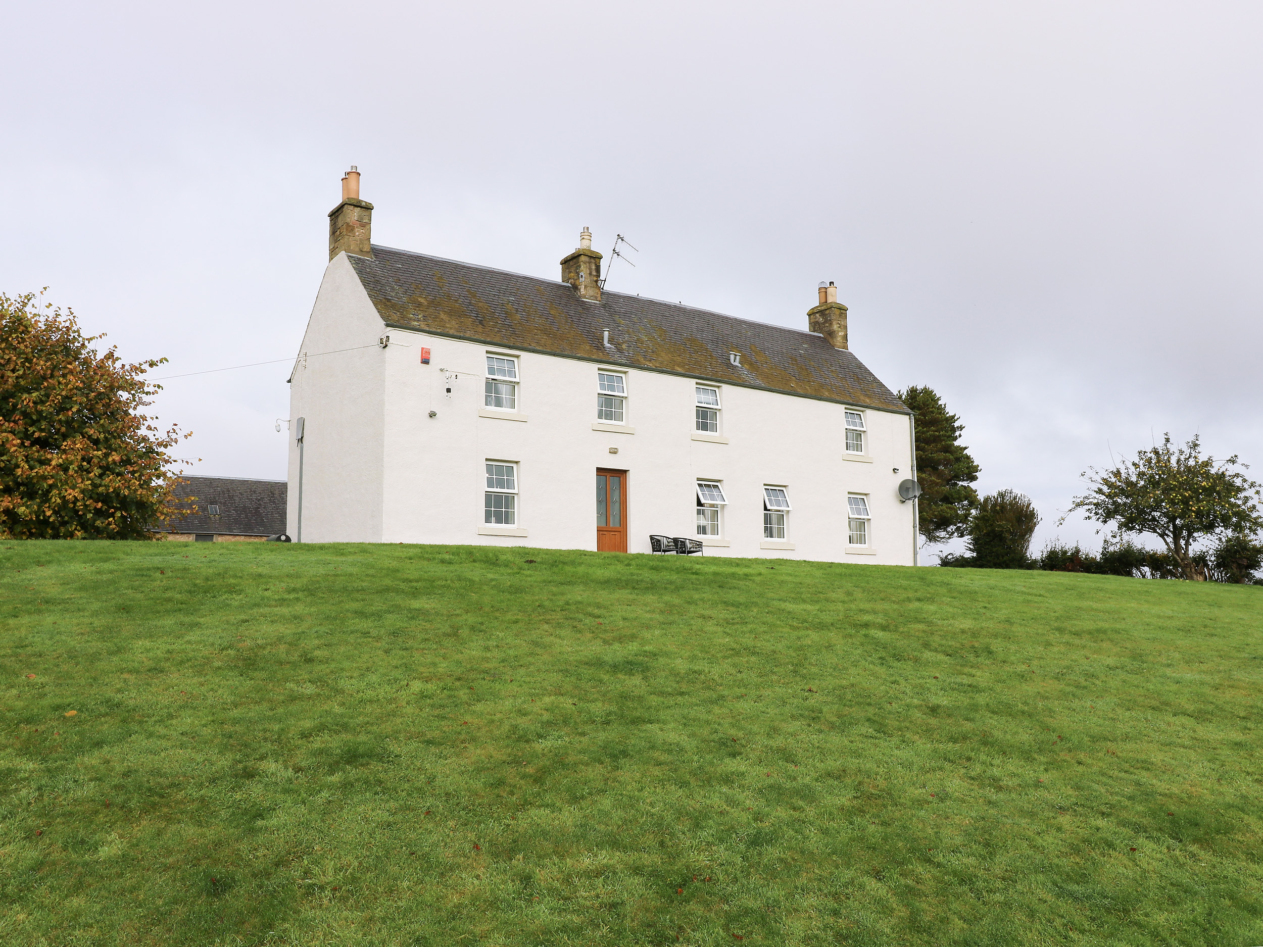 Melrose Cottages, Jedburgh, Selkirk and Kelso (walkhighlands)