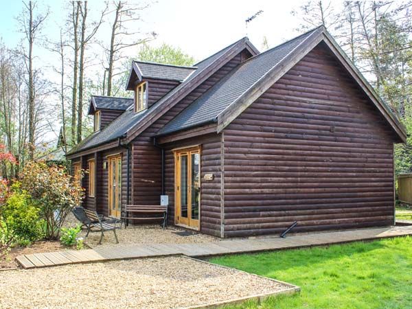 Lakeland Lodge | Holiday Cottages in Pentney Lakes