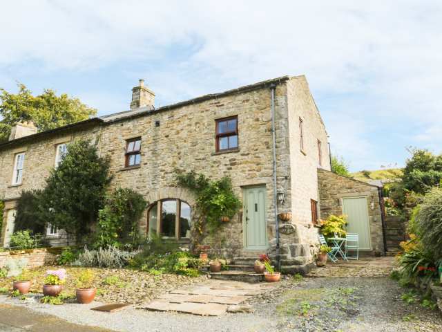 Hawes Cottages | Book Self Catering Holiday Accommodation to Rent